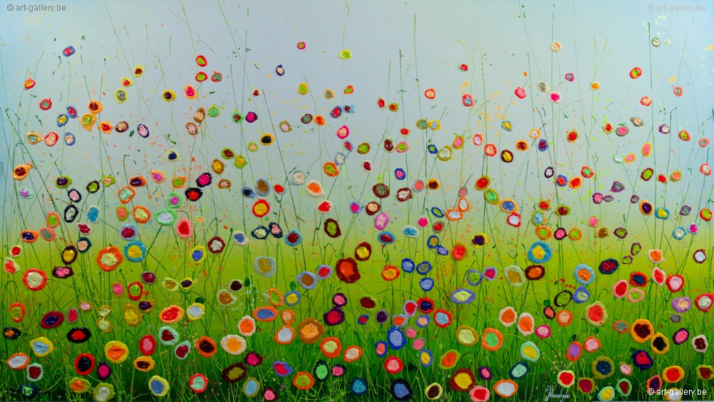 Yulia Muravyeva | Fresh flowerfield in the morning te koop